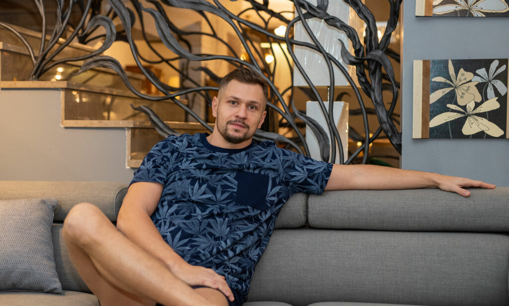 Piżama męska — jak wybrać piżamę odpowiedniej jakości? - Polkiweb.pl